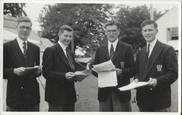 Did you wear a school uniform? – Sticklepath a Village and its People